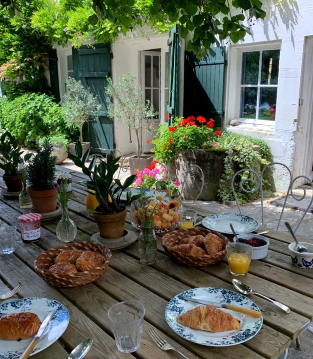The Brunch Bunch – Our French Oasis